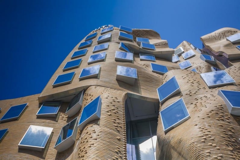 Is BRICK making a comeback? | SkyscraperCity Forum